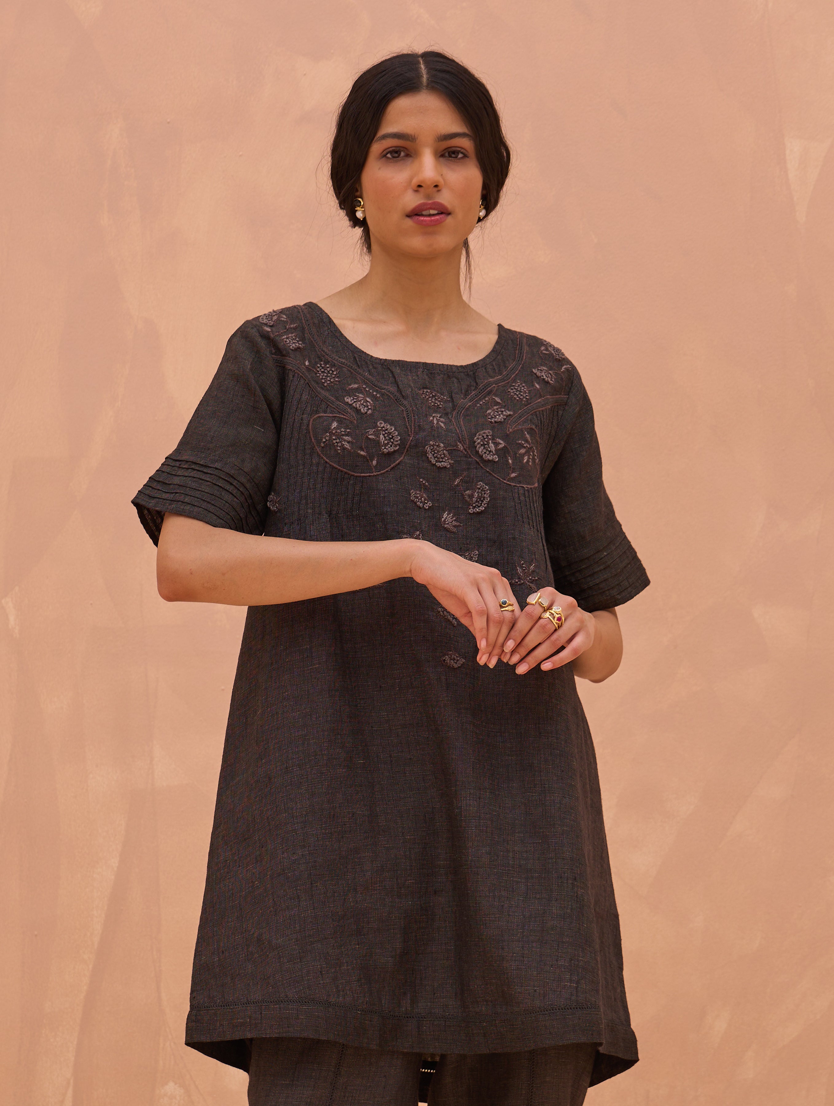 Celia Linen Tunic Top - Charcoal – Manan